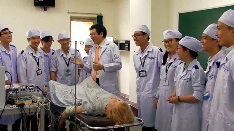 Năm 2026 phía Nam có bao nhiêu trường ĐH đào tạo Y khoa? Học phí bao ...